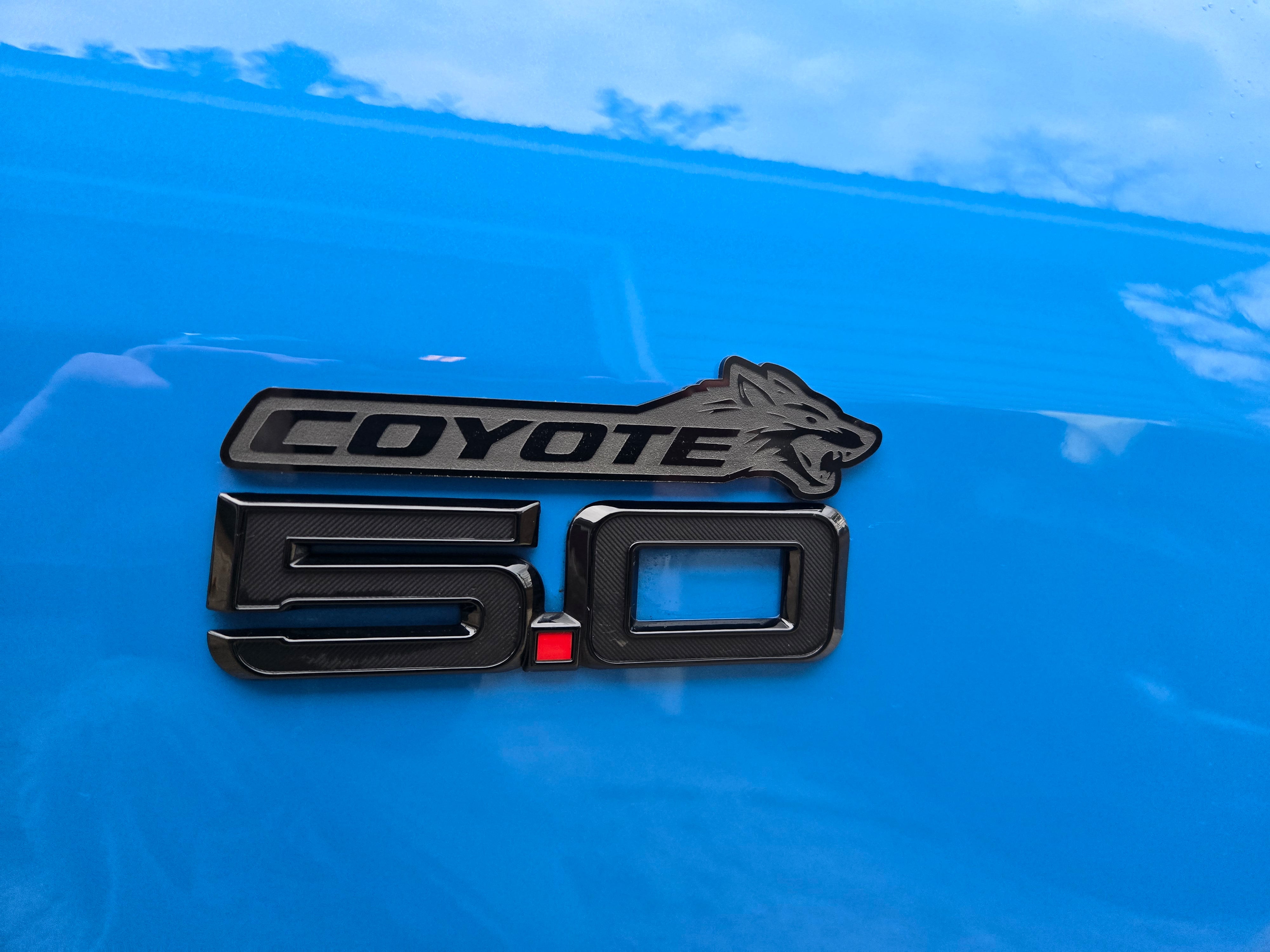 Coyote Badges – Mustang 5.0 (Set of 2) – 3D Workshop